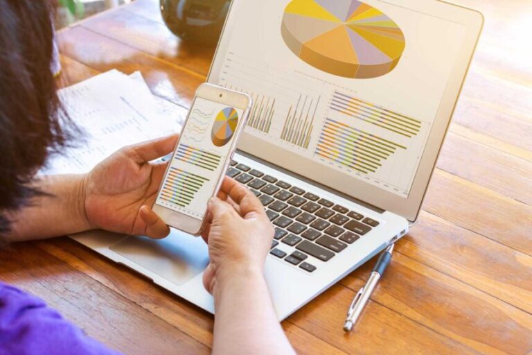 Data Storytelling: Communicating Insights Effectively through Data ...